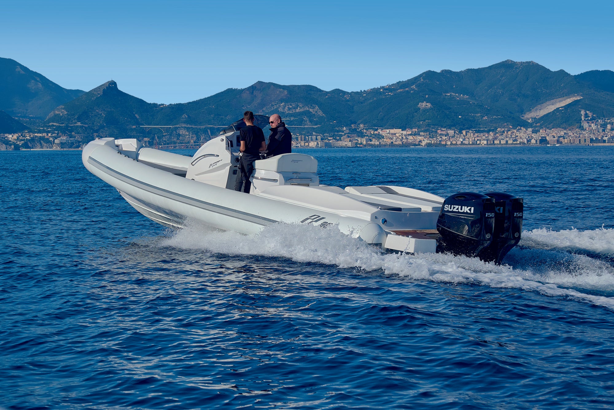 Panamera Yacht PY90 – Passion Marine